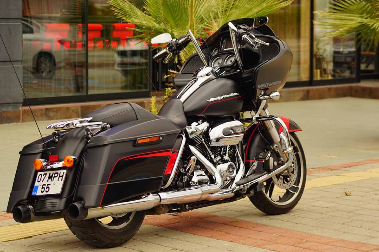 Motorsykkel med høyt styre